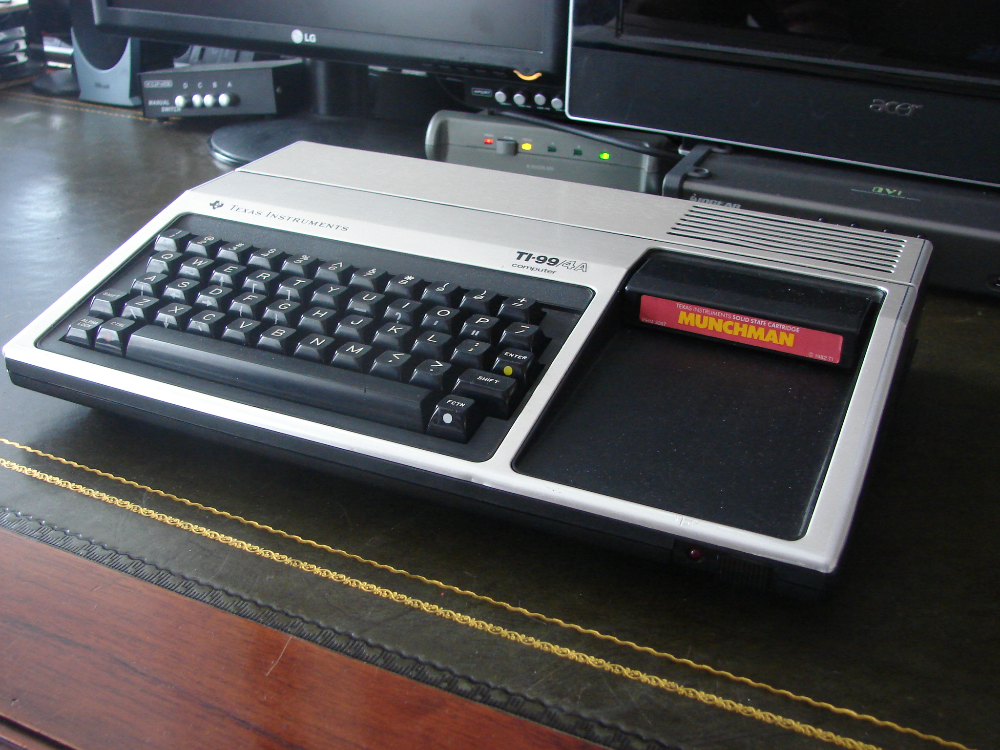 Texas Instruments TI-99 4A – Tony Muller Texas Instruments TI-99 4A – Tony Muller