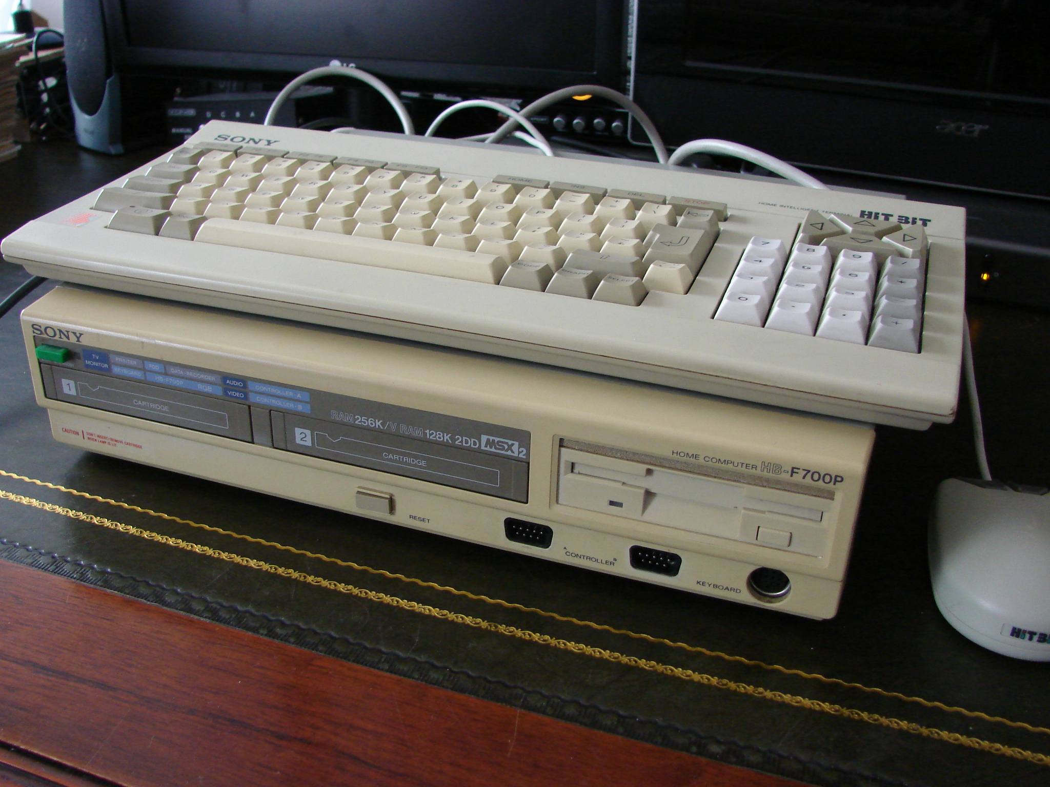 Sony HB-F700P – Tony Muller
